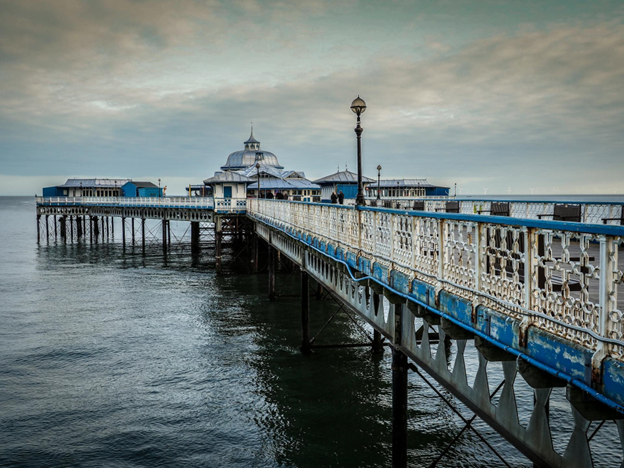 Explore Britain’s Historic Piers: A Guide for Students | pierdom.com